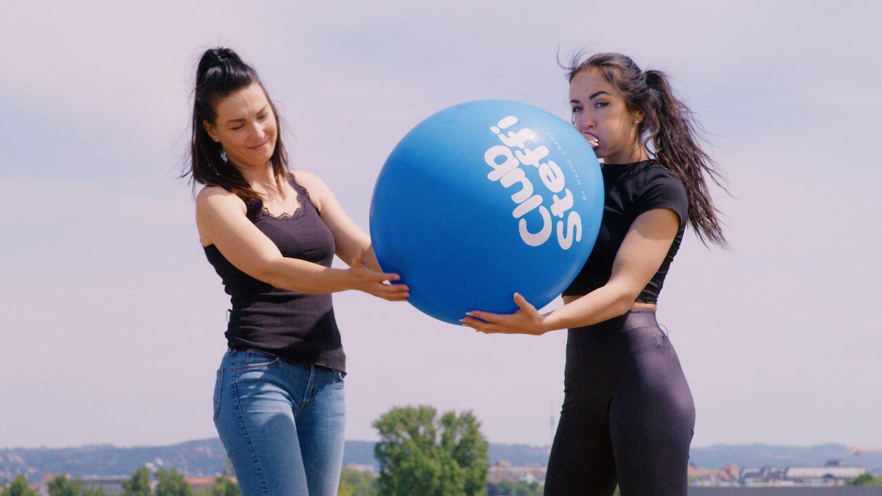 Clipspool | 1316 BB24 ClubSteffi Logo Balloon Test