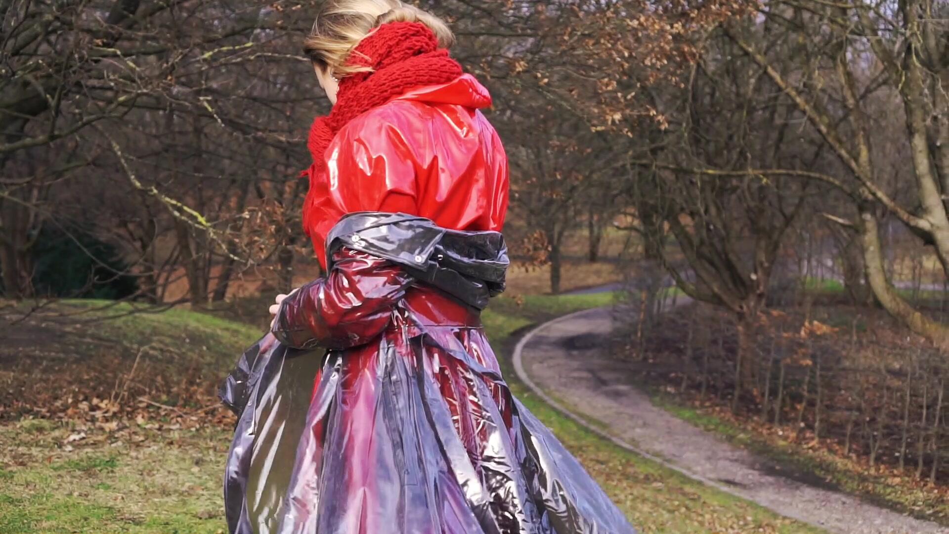 SEXYRAINWEAR.online | The plastic queen