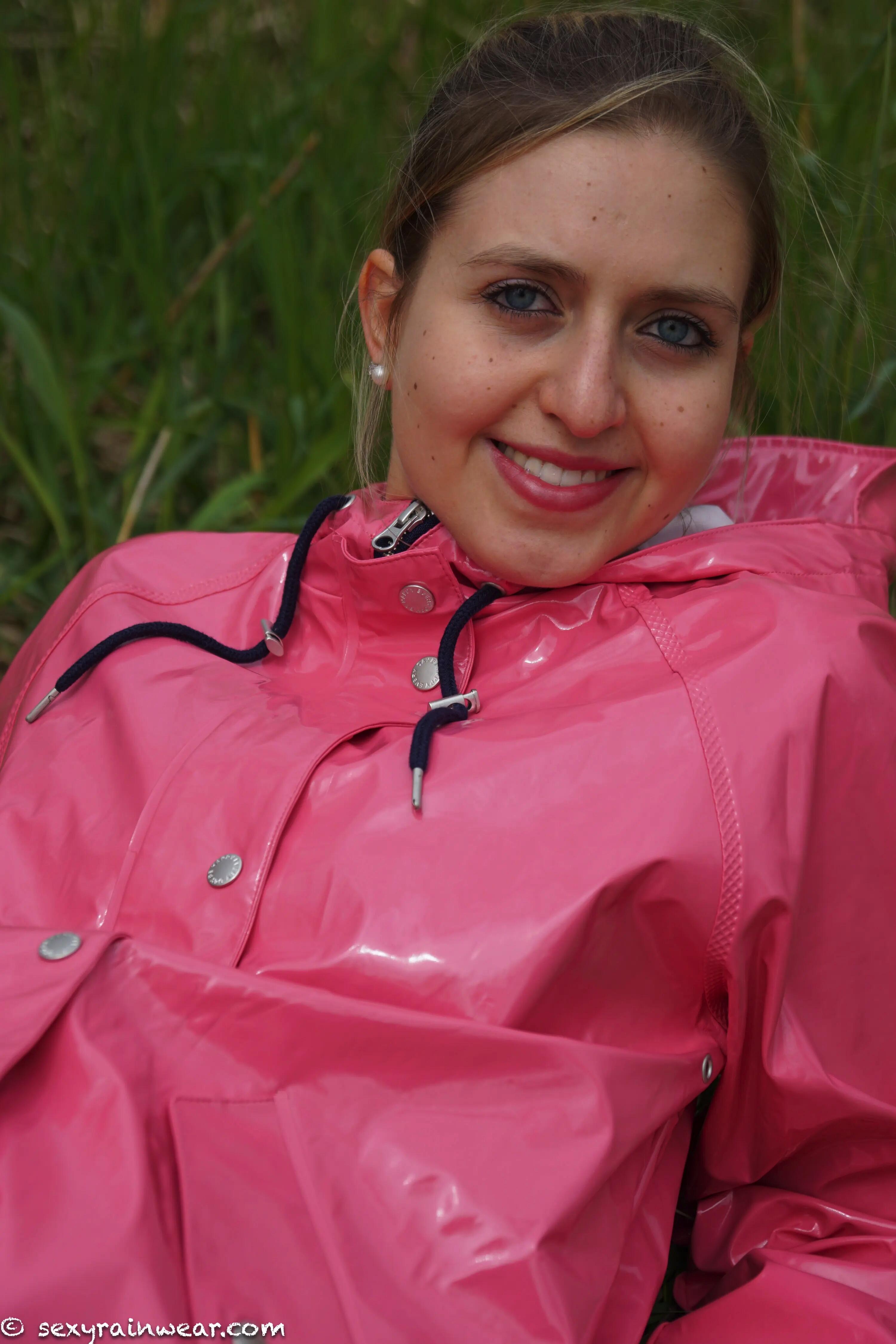 SEXYRAINWEAR.online | Rosé at its best (24 pics)