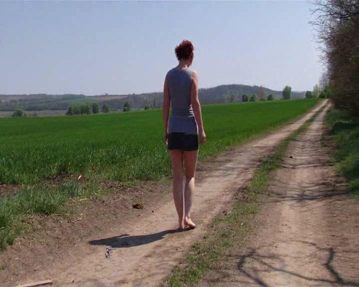 Clipspool Barefoot Walk And Sex